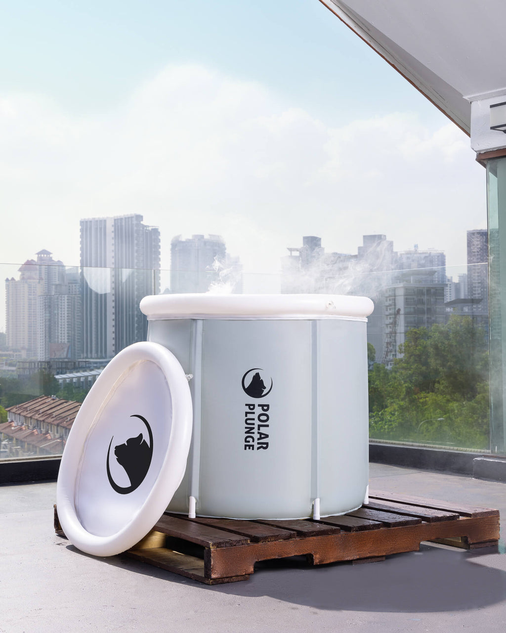 Polar Pod – Polar Plunge